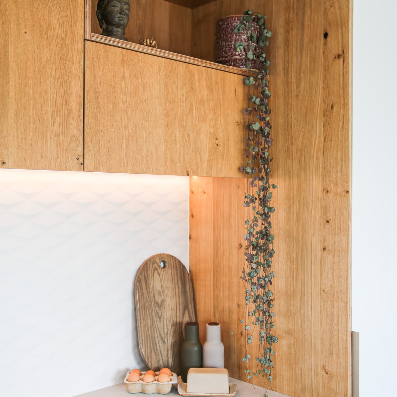 Knotty Oak - Plymasters